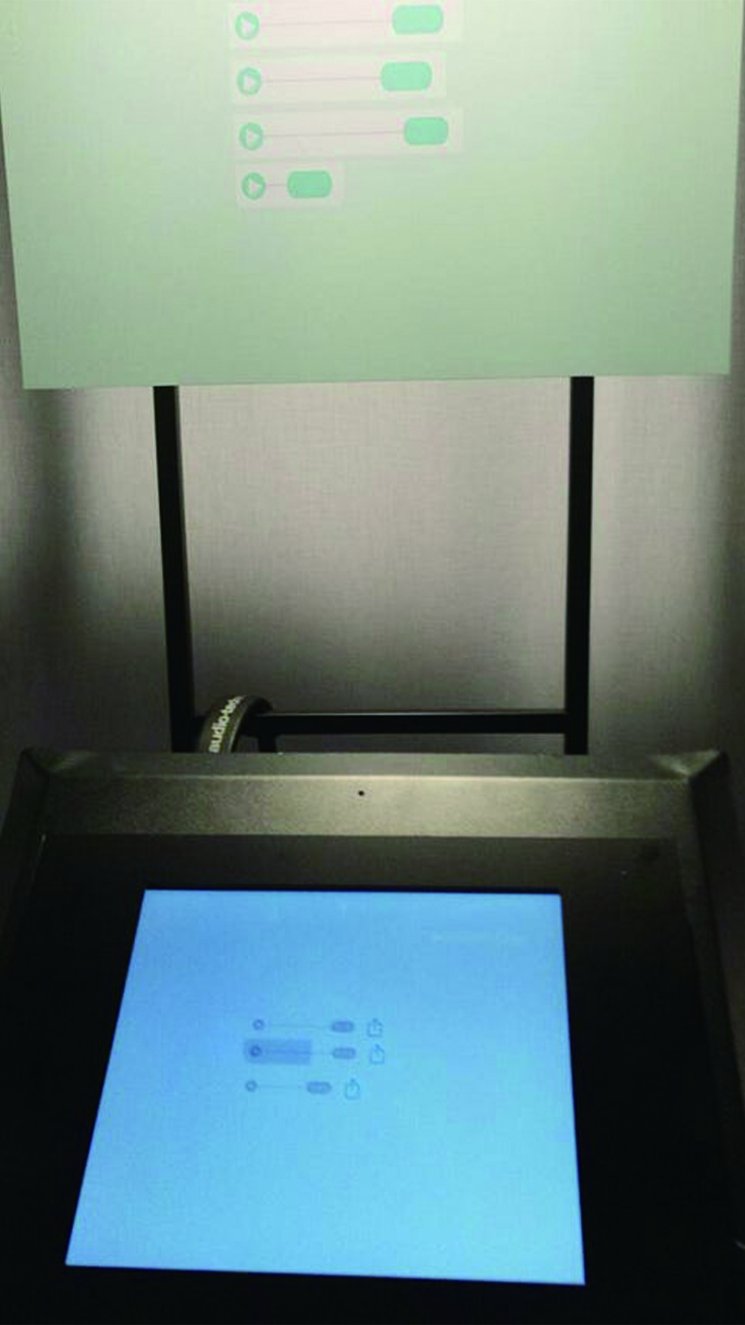 逆向手語歌 – 科技藝術作品